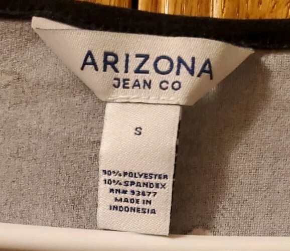 Arizona Jean Company Black With Yellow Flowers Size Small Long Sleeve ...