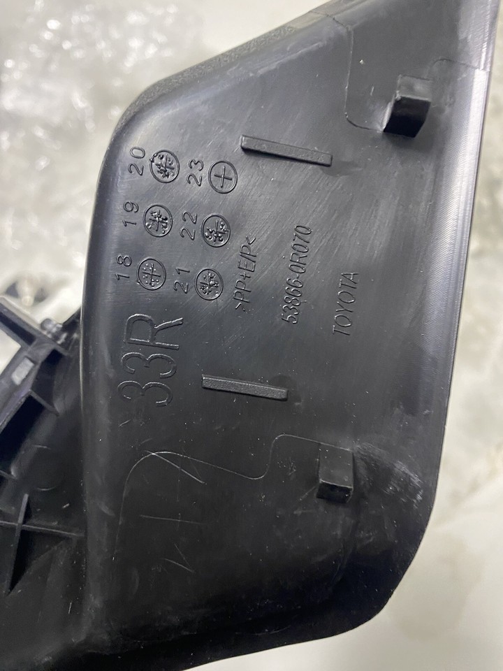 OEM 53866-0R051/53866-0R052 | TOYOTA OEM Right Front Fender to Cowl ...