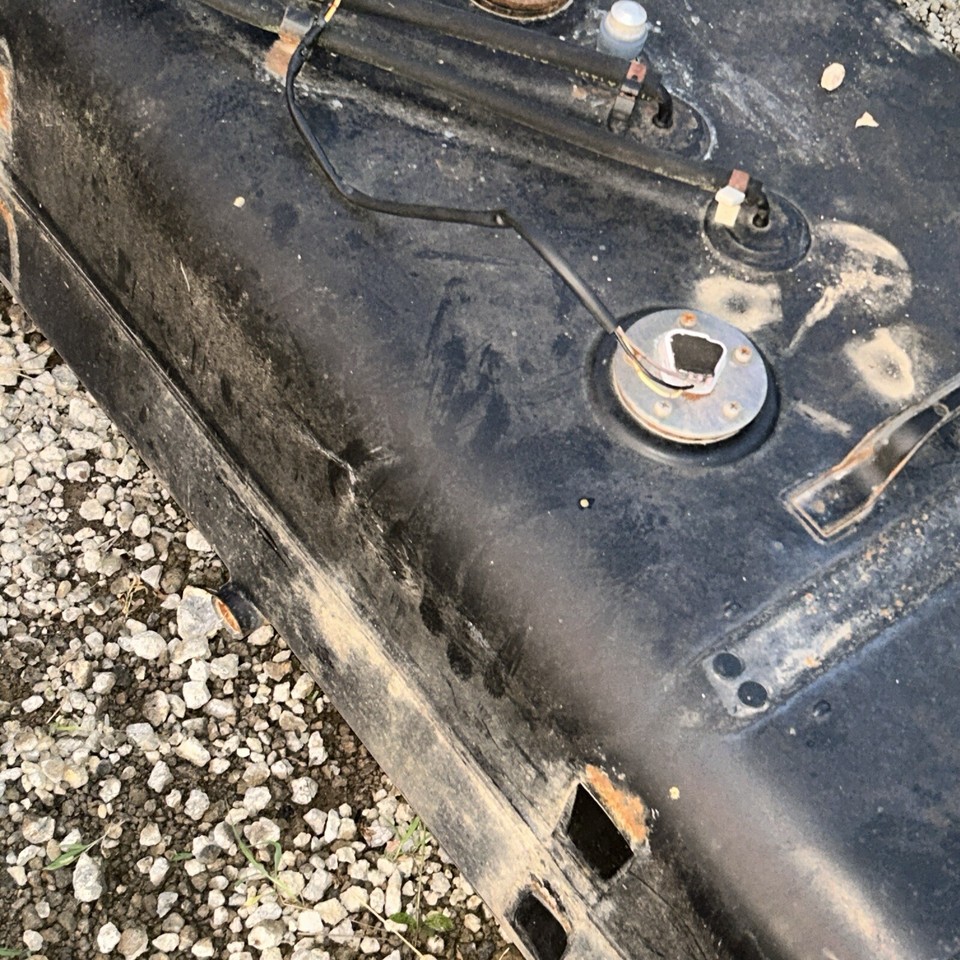 1991 Isuzu NPR Fuel Tank 34 Gallon Tokyo Radiator Brand | eBay