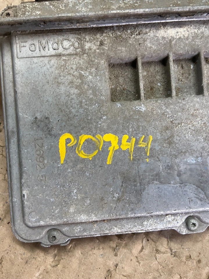 2010 Ford F-150 F150 4.6L Engine Control Unit ECU Computer Module P0744 ...