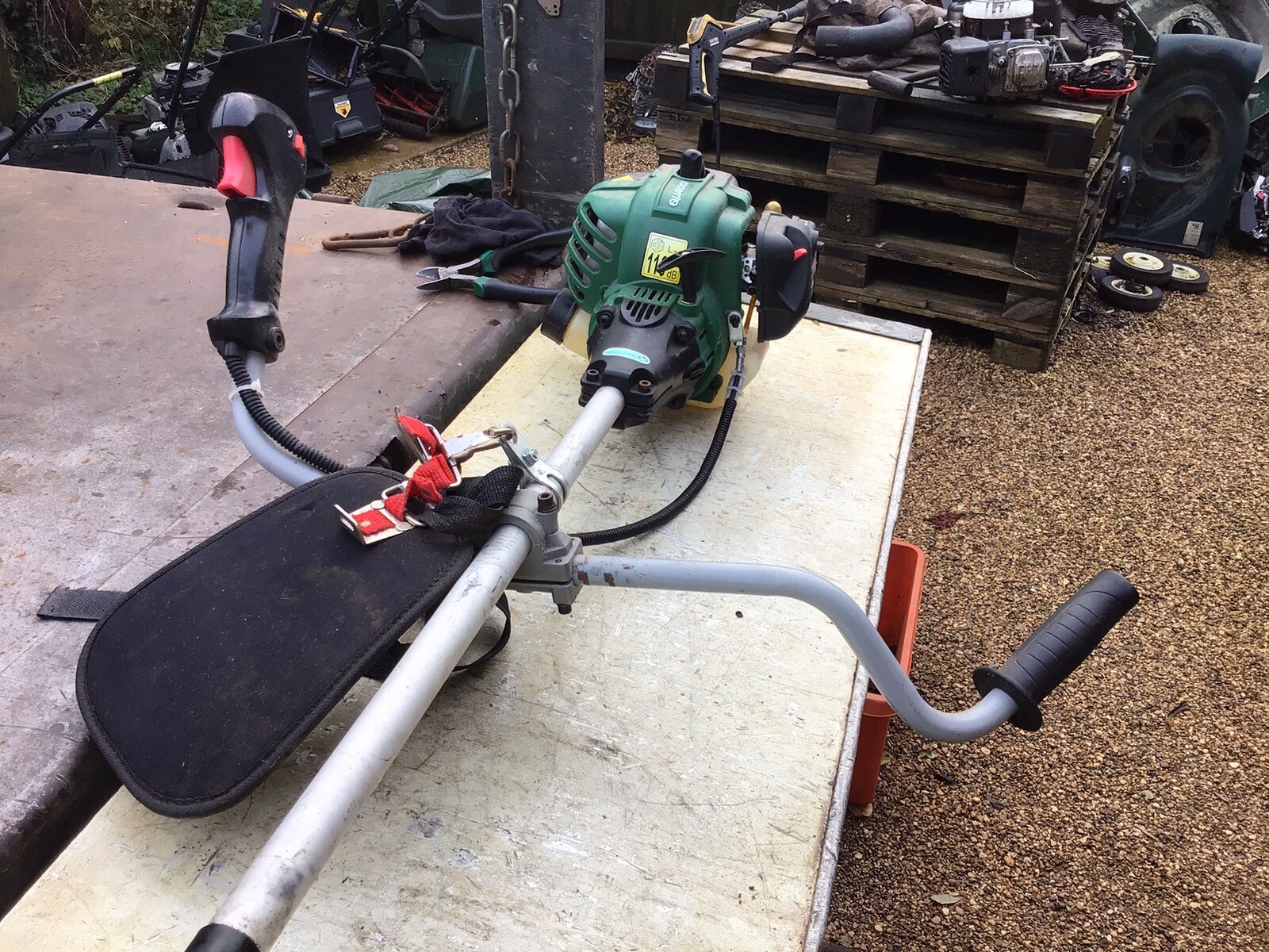 Qualcast GDB30B Strimmer Breaking For Parts Message Me For Prices ...