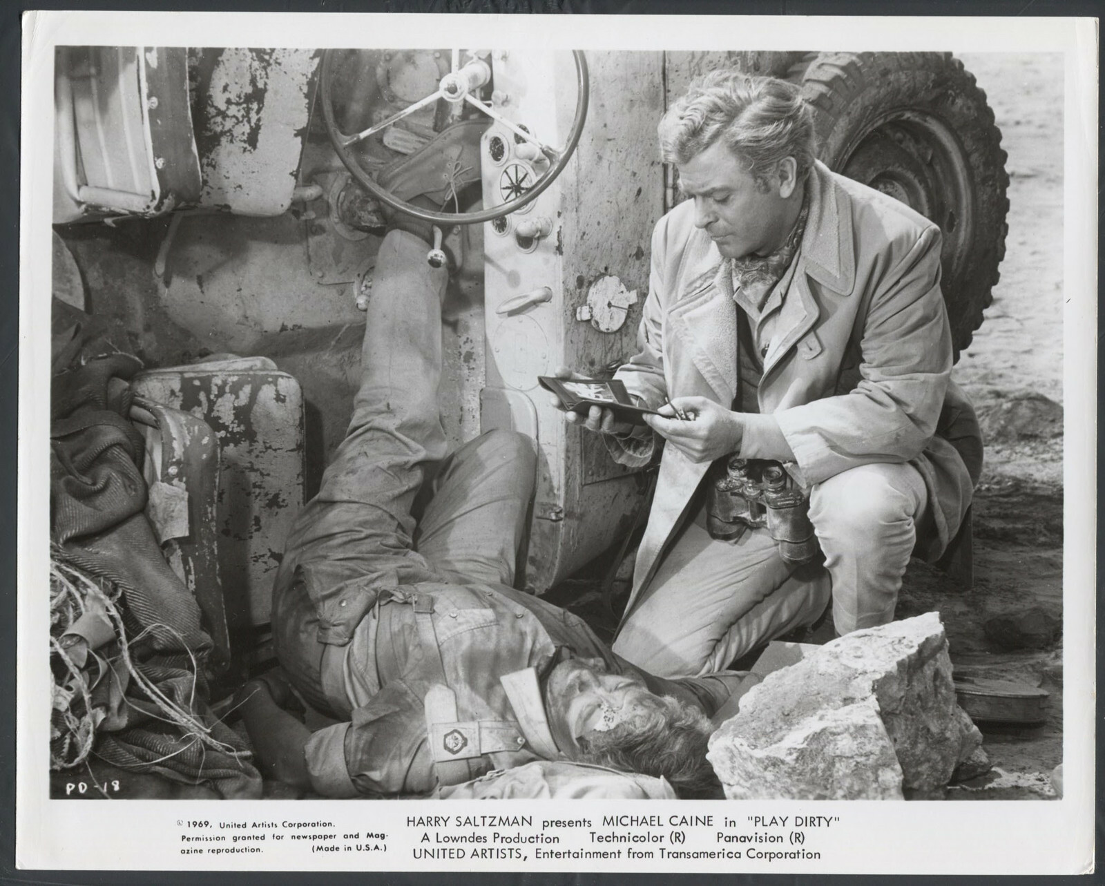 Play Dirty ’69 WWII MICHAEL CAINE CHECKING A DEAD SOLDIER’S WALLET | eBay