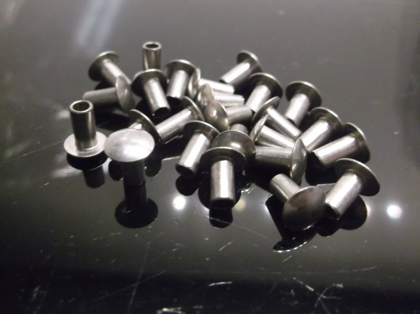 25 Pcs Stainless Steel 1/8" X 1/4" Crown/ Rounded Head Hollow Rivets ...