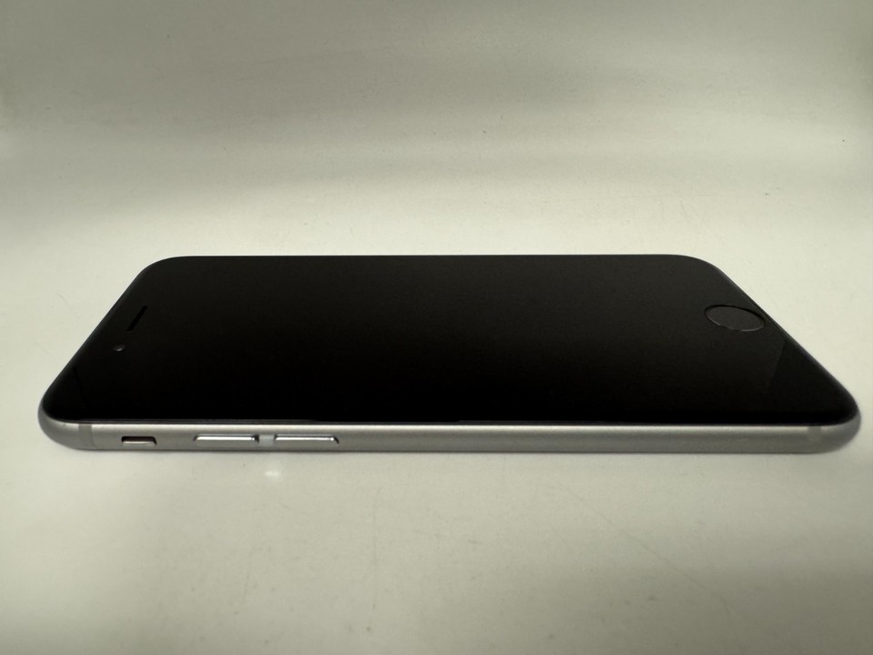 Apple iPhone 6s - 32 GB - Space Gray (Unlocked)(MN1M2LL/A) (A1688 ...