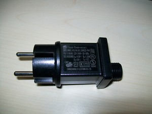 MLS-D4,5V1,35WG2D Steckernetzteil Netzteil power Supply 4,5 V 4,5V Volt ...