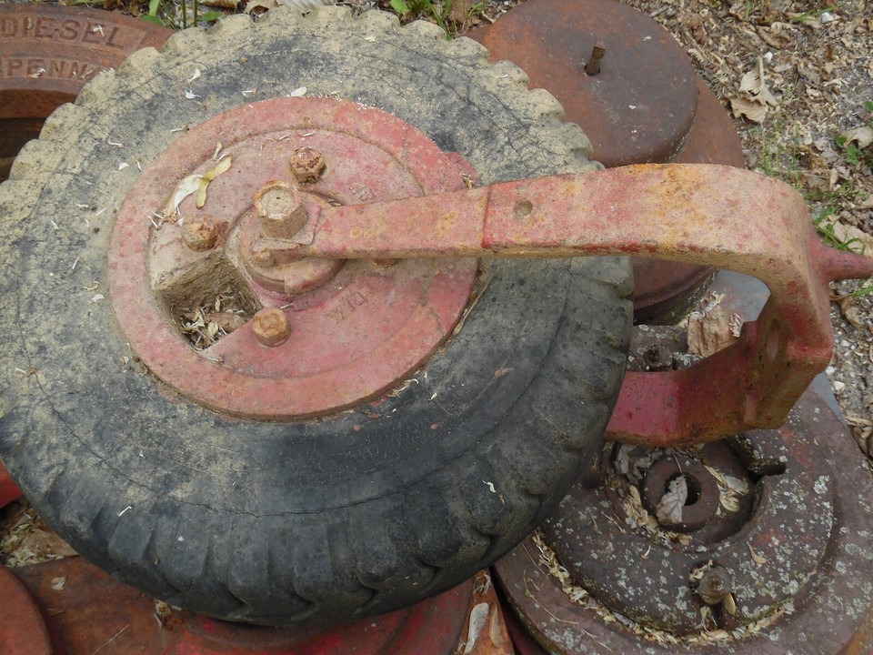 F12 F14 FARMALL INTERNATIONAL HARVESTOR TRACTOR SINGLE FRONT WHEEL ASSY ...
