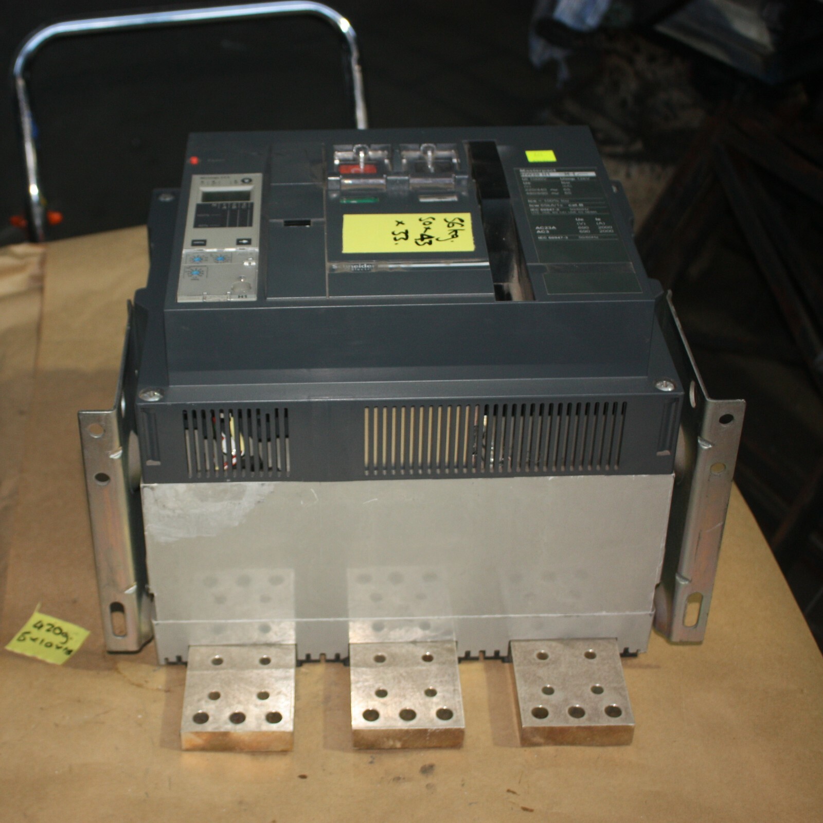 Schneider Masterpact NW20 H1 12kV 2000A Circuit Breaker with MicroLogic ...