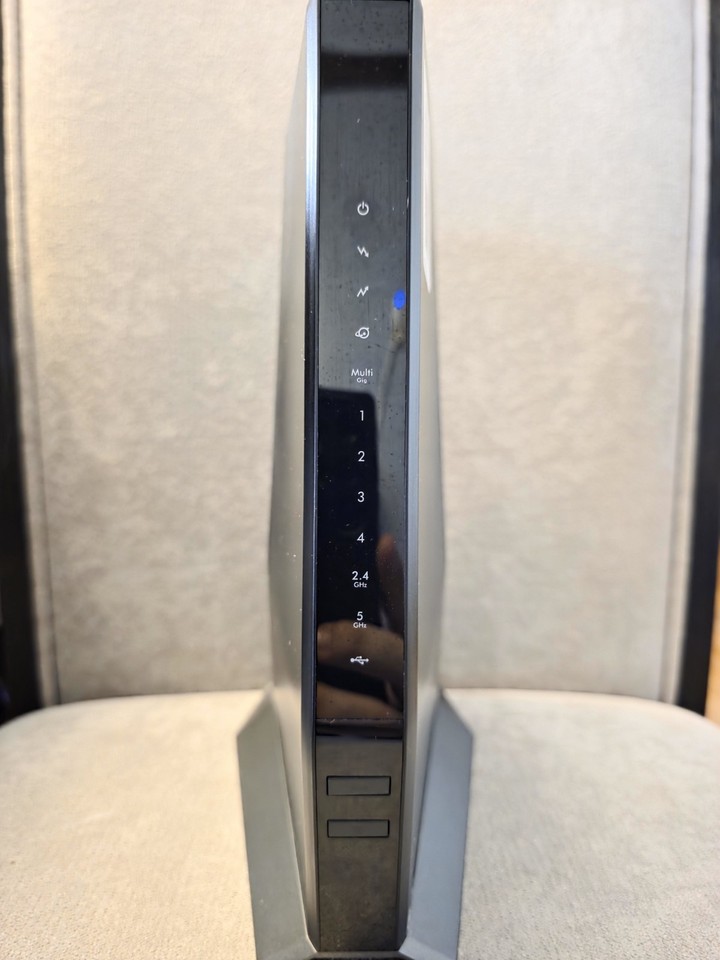 NETGEAR Nighthawk CAX80 AX6000 8-Stream Wi-Fi 6 Cable Modem Router ...