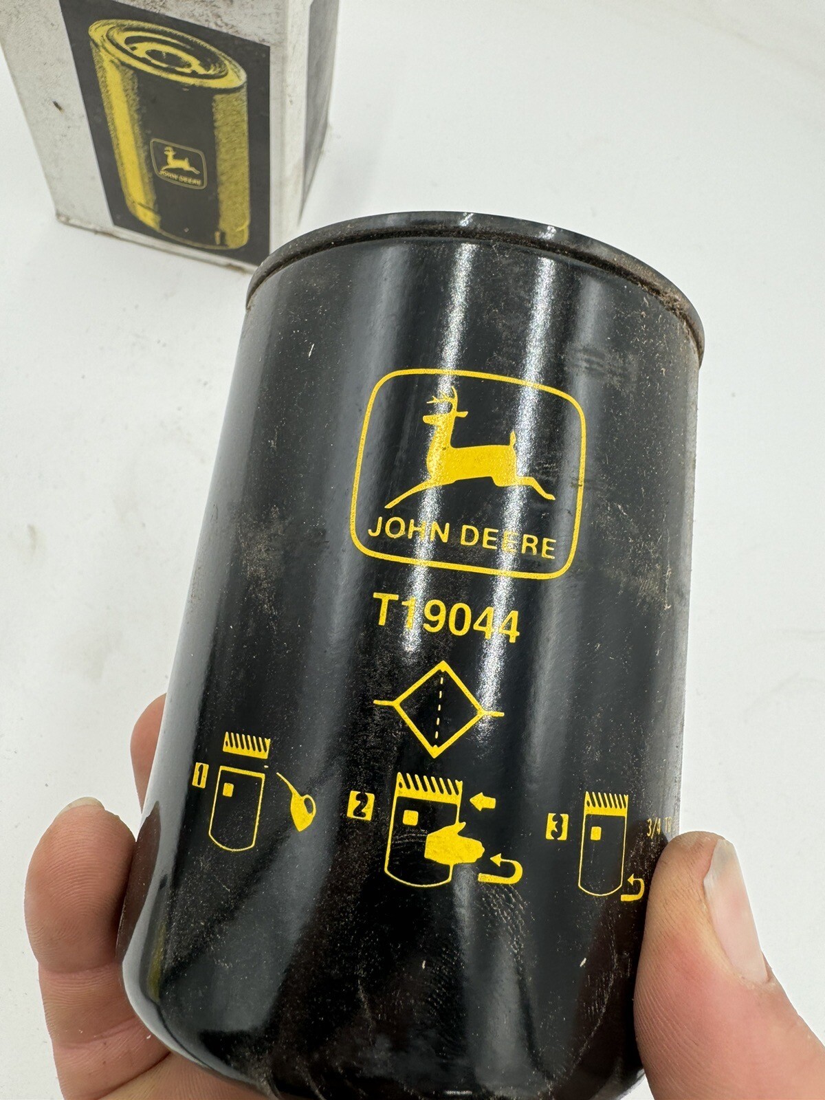 John Deere T19044 Oil Filter - Black for sale online | eBay