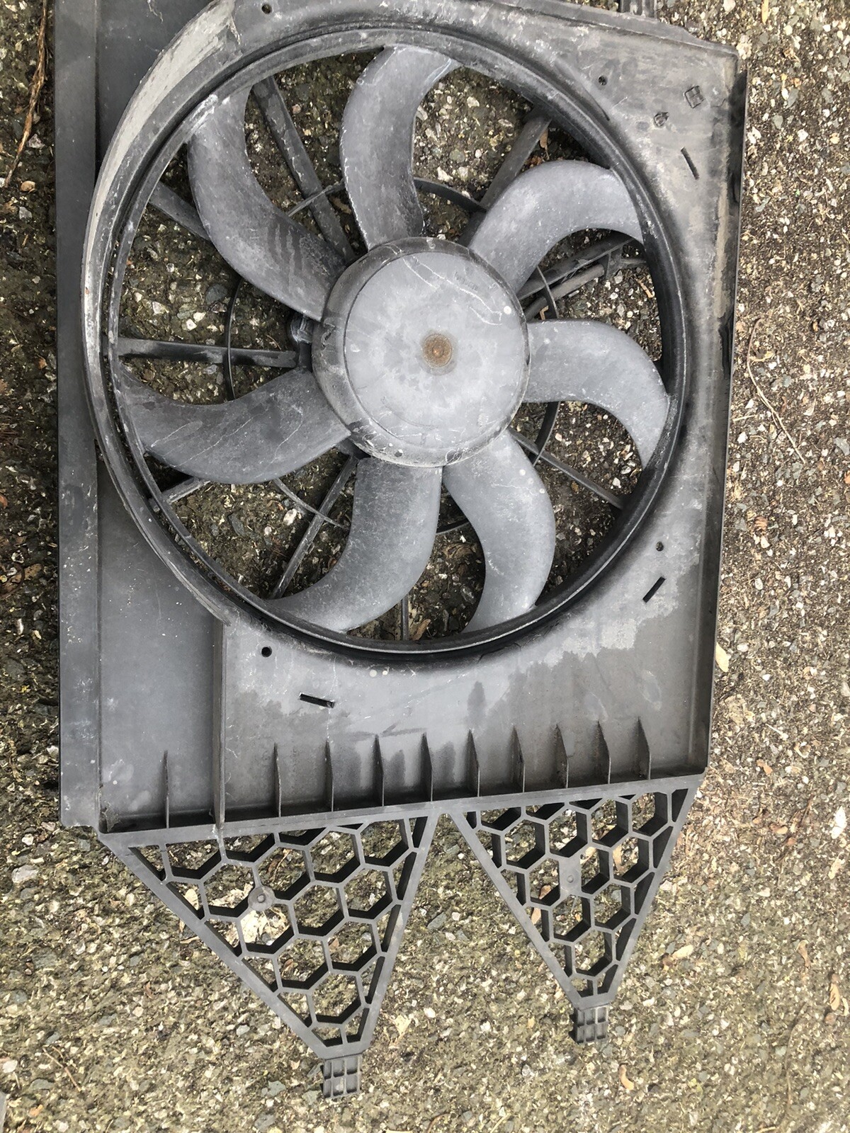 VW POLO RADIATOR FAN WITH COWLING 2015 TO 2018 6RS121207 | eBay UK