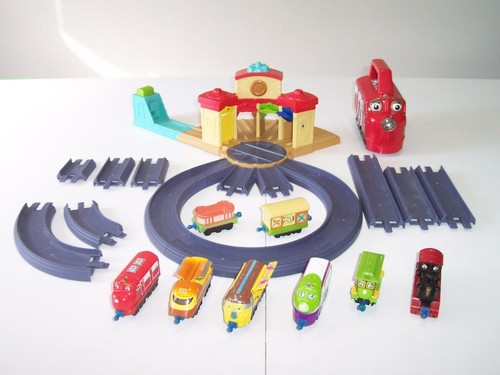 Chuggington Die Cast Train Lot Lights & Sounds Launch & Go Roundhouse ...