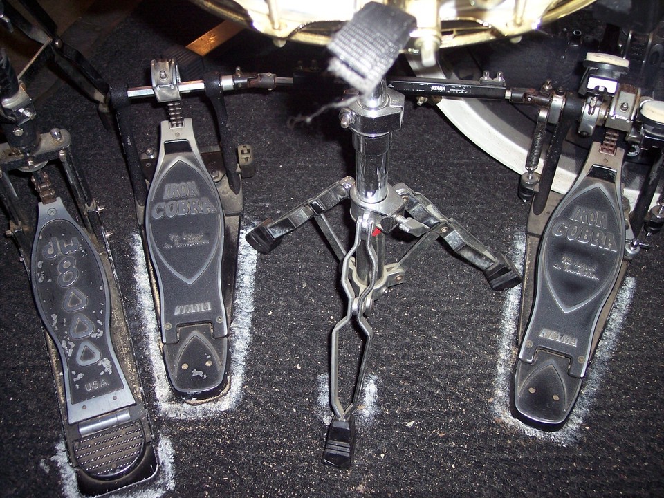 TEMPUS DRUMS aka MILESTONE. CRYSTALINA WHITE W/GOLD LUGS AND RIMS. | eBay