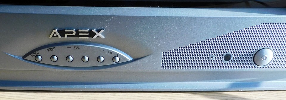 Vintage APEX 20" CRT TV AT2002, Retro Gaming, No Remote, *Local Pickup ...