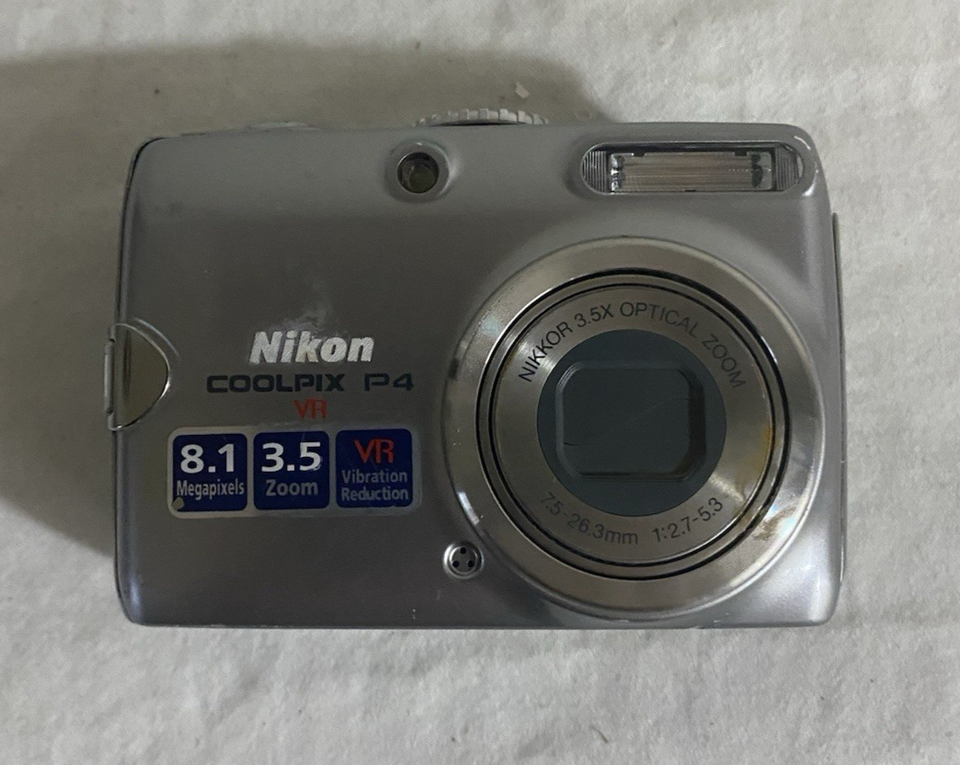 Nikon COOLPIX P4 8.1MP Digital Camera Silver With Case & Accesories ...