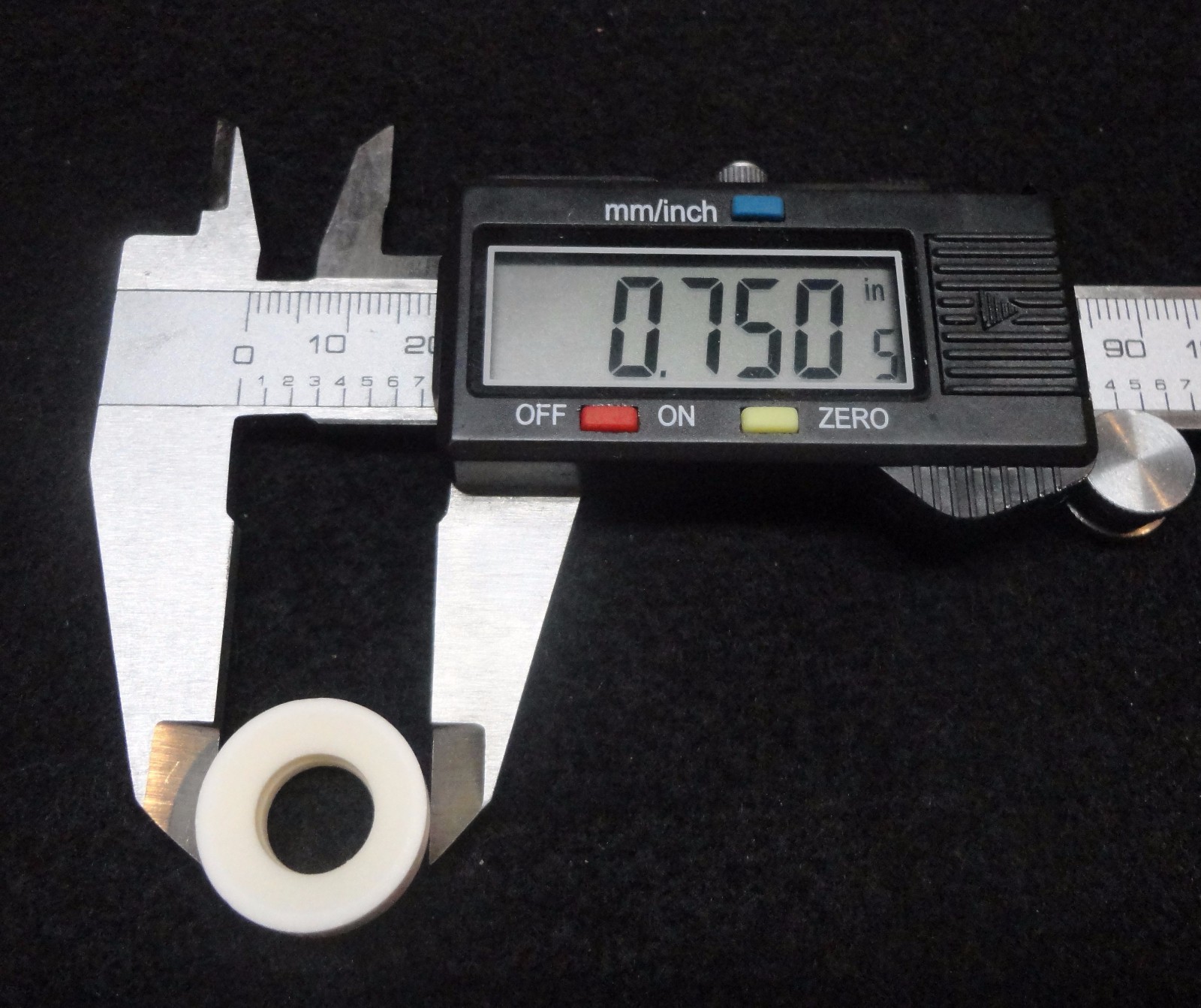 LOT OF SIX (6) HIGH ALUMINA CERAMIC GUIDE BLOCK TAPERED ENTRY GROMMET ...