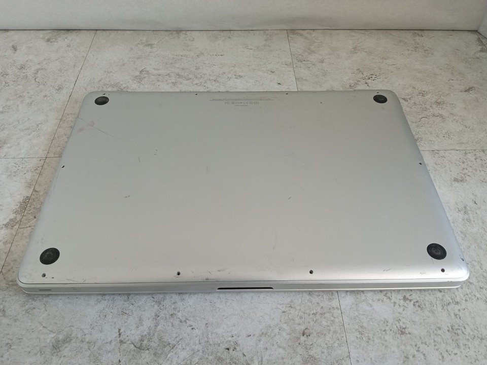 Apple MacBook Pro 17" A1297 2011 Intel Core i7 2.4GHz 4GB RAM - BOOTS ...
