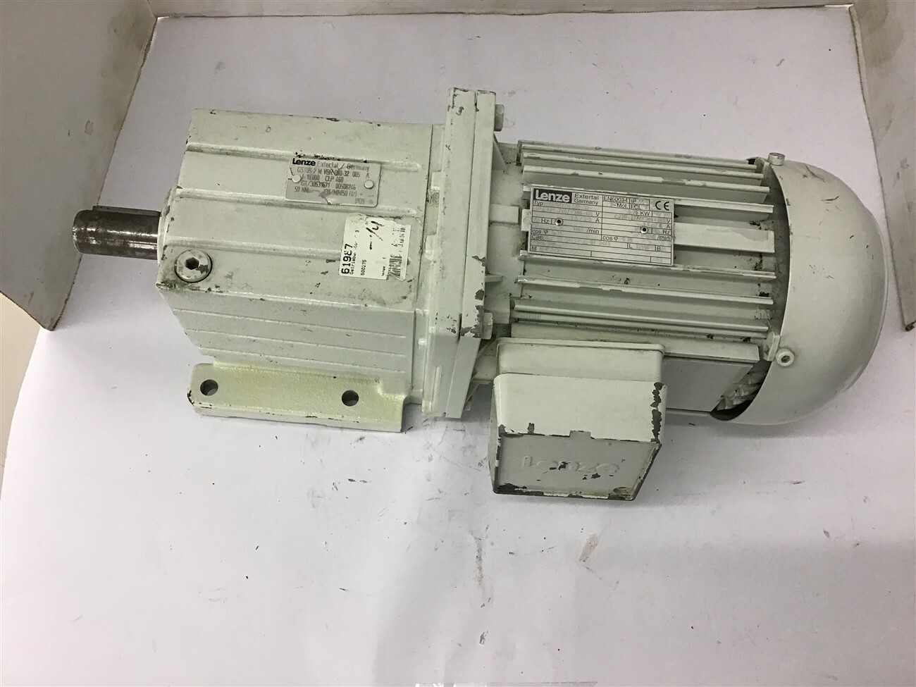Lenze EN60034 GST05-2MVBR-088032 Gearmotor 0.75KW 1660 RPM 220-480VAC ...