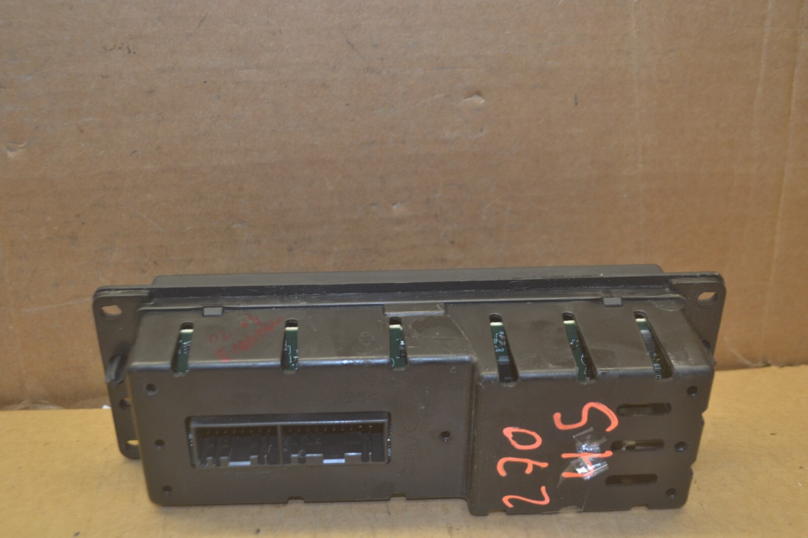 02-05 Ford Explorer Temperature Climate Control 4L2418C612AB Module 547 ...