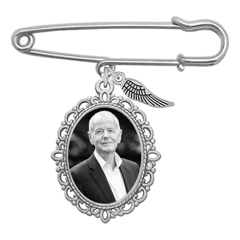 Lace Frame Oval Glass Cabochon Photo Frame Pin with Pendant Suitable ...