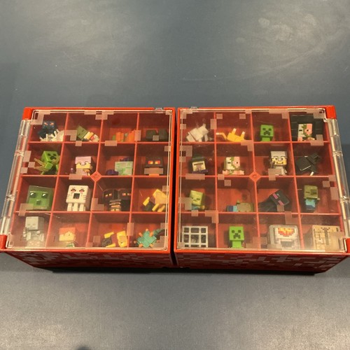 Mattel Minecraft Mini Figure Storage Case With Inside Display Area 32 ...