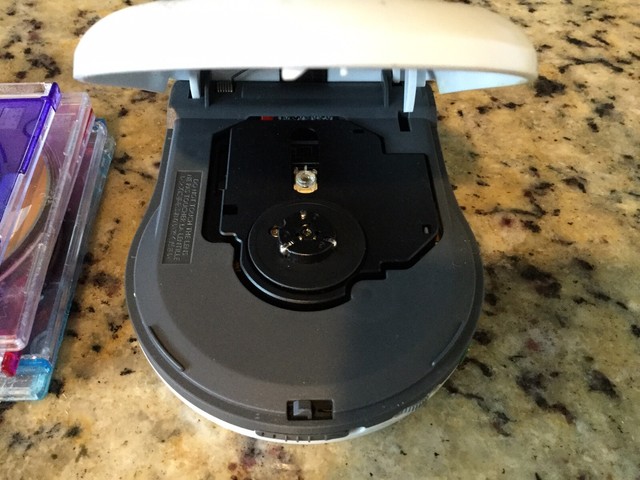 Philips Exp411 Pocket Expanium Portable 8cm Mp3-cd Player (exp411/17 ...