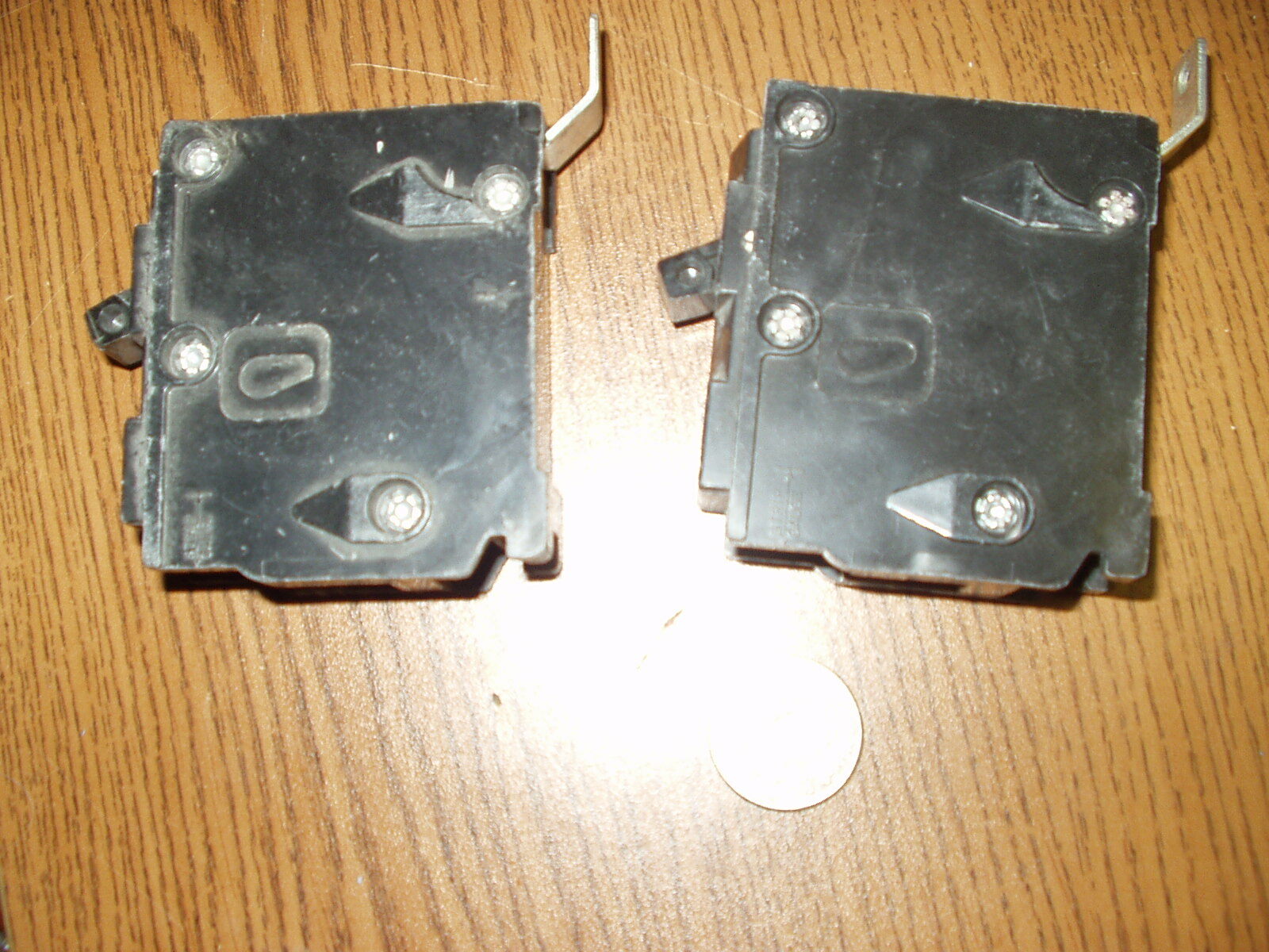 Pair of Siemens B115 (15 Amp) and B120 (20-Amp) Single Pole Breakers ...