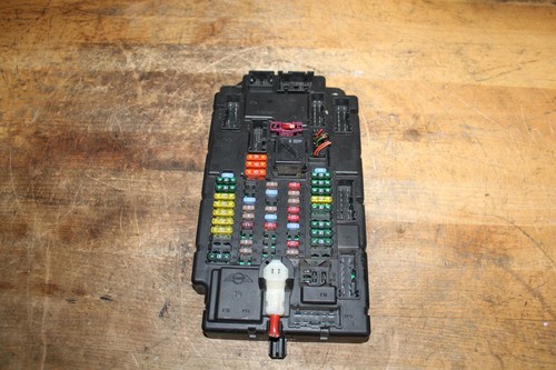 11-12 MINI COOPER COUNTRYMAN R60 POWER DISTRIBUTION FUSE JUNCTION BOX ...