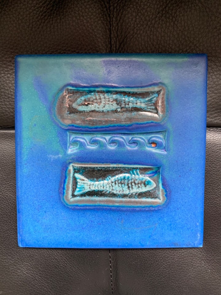 Michael Cohen 2006 Ceramic Tile Trivet Cobalt Blue 2 FISH w/waves 5.6 ...