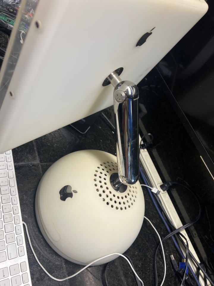 APPLE IMAC G4 15" FOR DECORATION-PROP-PARTS AND REPAIR -2 | eBay