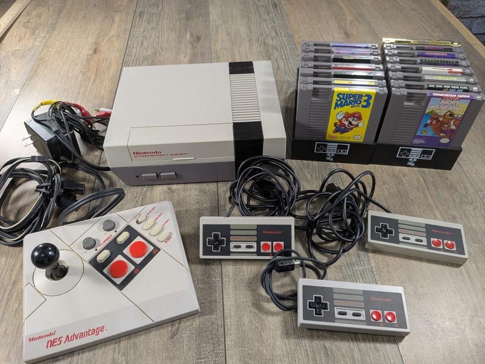 Original Nintendo Entertainment System NES Console Bundle LOT Joystick ...