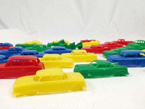 MPC Miniatures Plastic Cars of the World Vintage Plastic Car Lot 33 Red ...