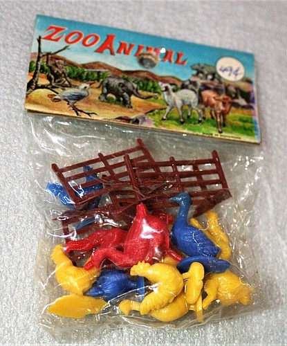 Plastic Zoo Animals Small Play Set 1960s NOS MIP New Hong Kong Train | eBay
