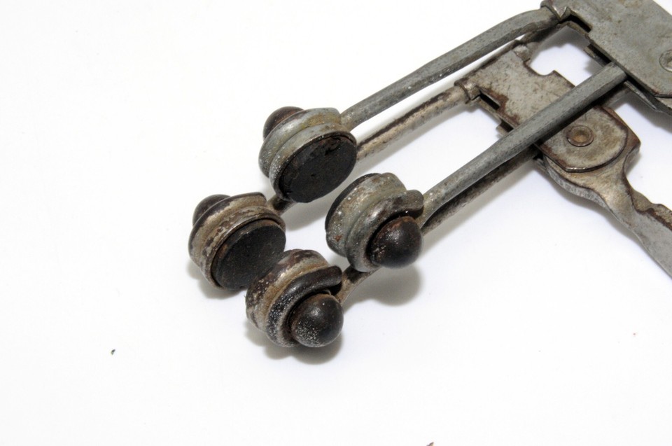 2x Yates Mfg Co Glendale Calif Button Clamps Set Vintage USA. 4-1/4" | eBay