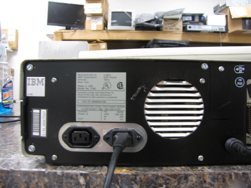 Vintage IBM 5160 Personal Computer with IBM PC Keyboard - Loaded with ...