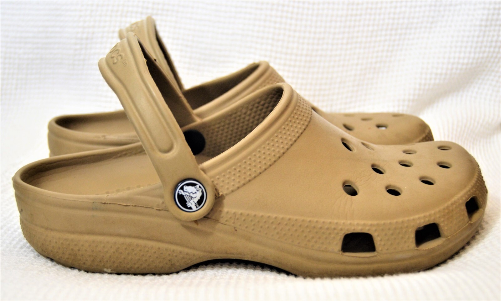 Crocs Classic Clog Slingbacks with Vent Holes, Camel … - Gem