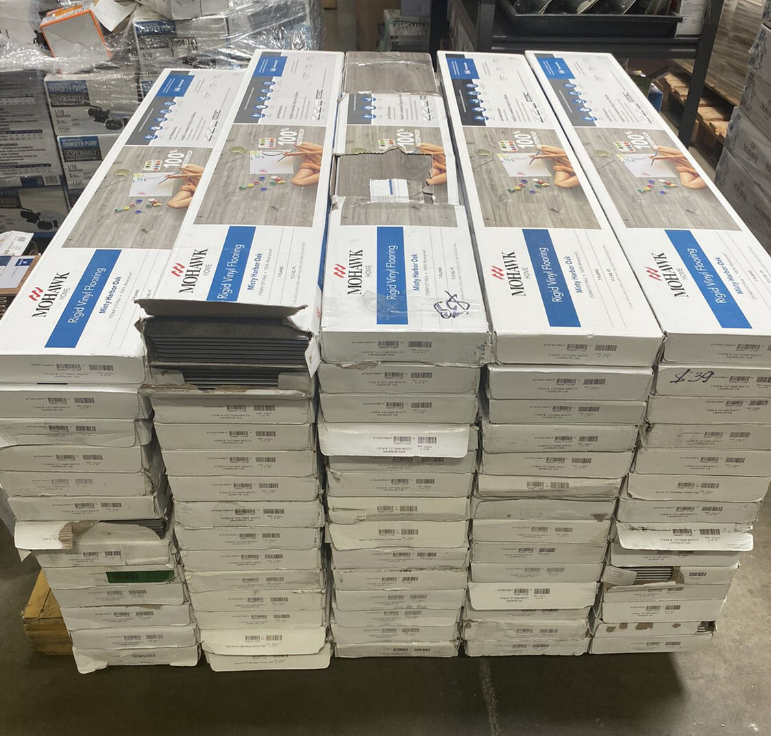 Mohawk Misty Harbor Oak Ridge Vinyl Flooring (LVP) 17.30 Sq. Ft for ...