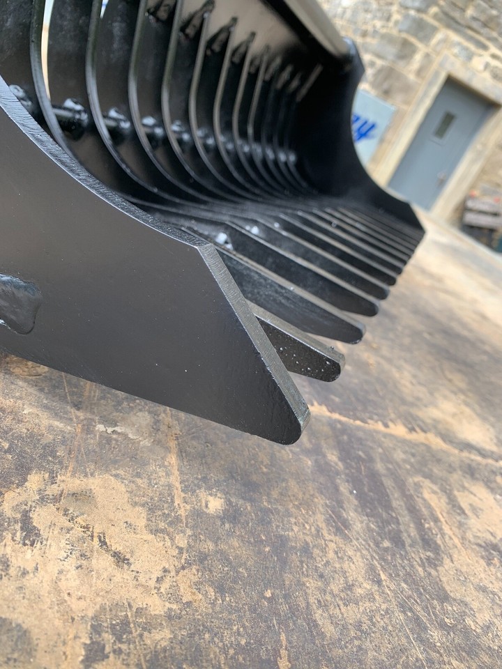 1-2 Ton Excavator Riddle land Rake Bucket Stone Lawn Rake £390 +VAT ...
