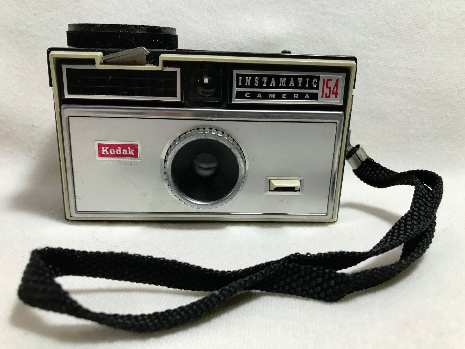 Vintage 1960's Kodak Instamatic 154 Film Camera | eBay