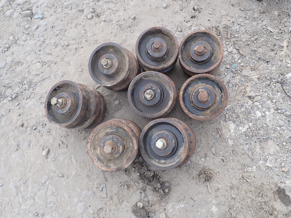 Bobcat T300 T320 T550 T590 Track Loader Roller Track 6689371 OEM Take ...