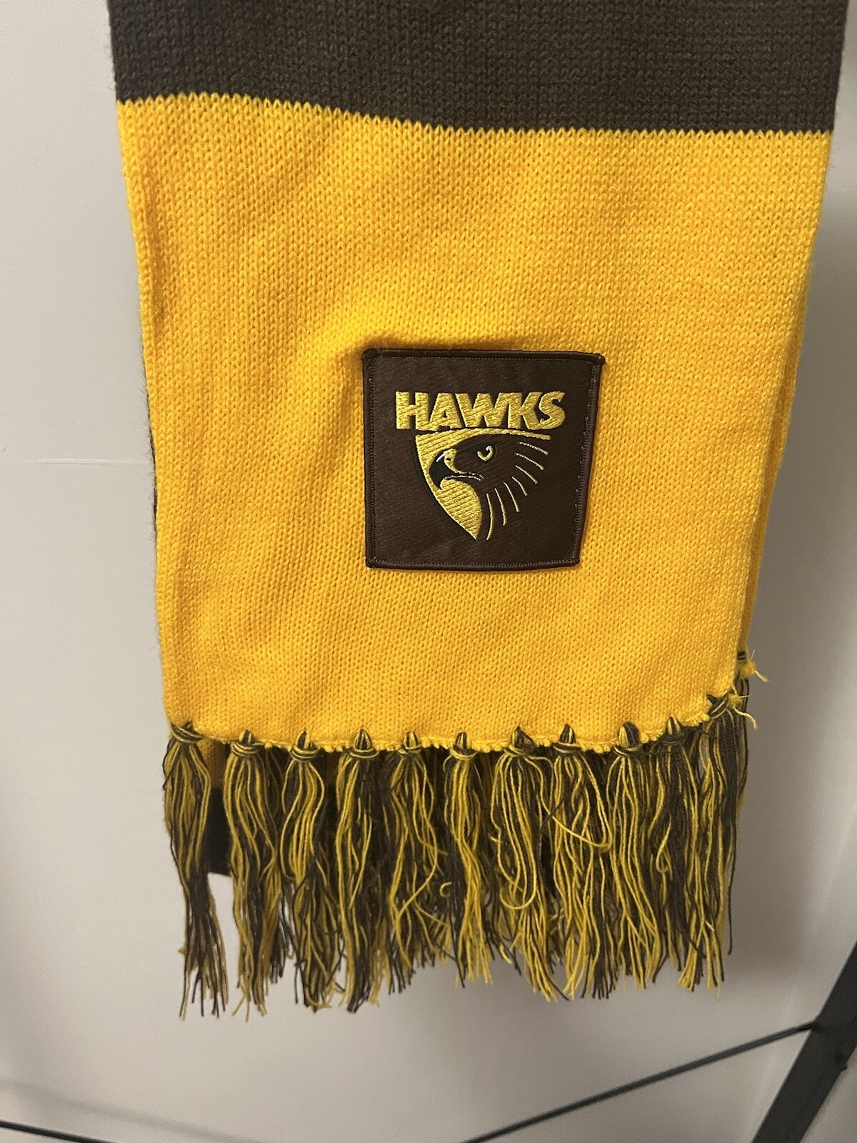 🤎💛 AFL HAWTHORN HAWKS - Mens/Womens Scarf - BNWOT Brand New - RRP $24. ...