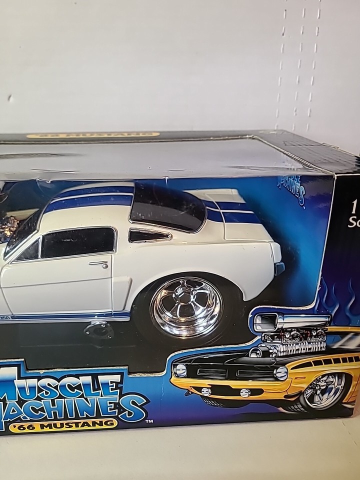 Muscle Machines 1966 Mustang 1:18 White | eBay