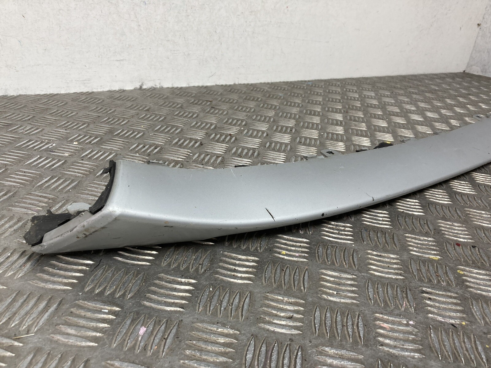 BMW X1 E84 X1 16d 16i 18d 18dX 18i 20d Trim Air Duct Front 51117303766 ...