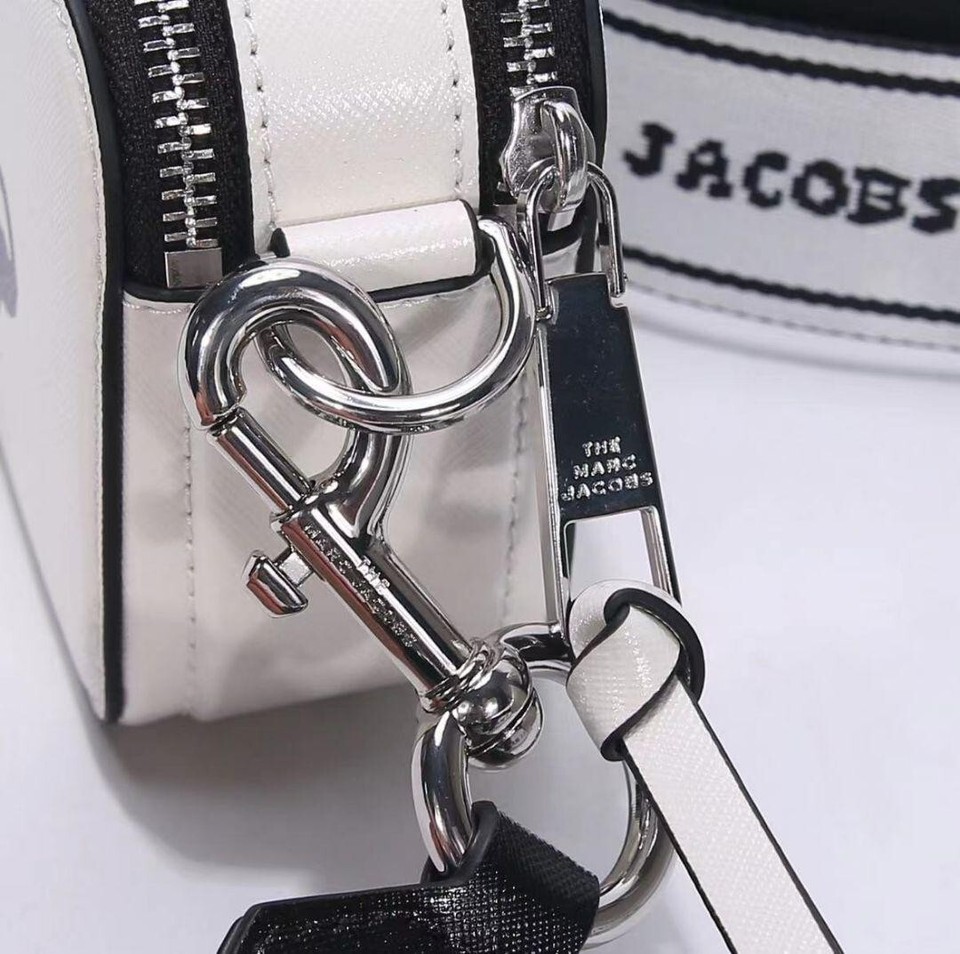 Marc Jacobs Peanuts Snoopy Collab Shoulder Crossbody Bag with Tag ...