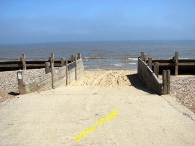 Photo 6x4 Slipway below Little Marl Point Cliftonville/TG3037 c2012 ...