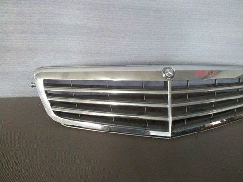 2008-2012 Mercedes Benz C-Class Front Radiator Grille A2048801483 | eBay