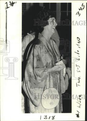 1980 Press Photo Jo Ann Catanese in kimono at Le Petit Theater's Oriental dinner | eBay