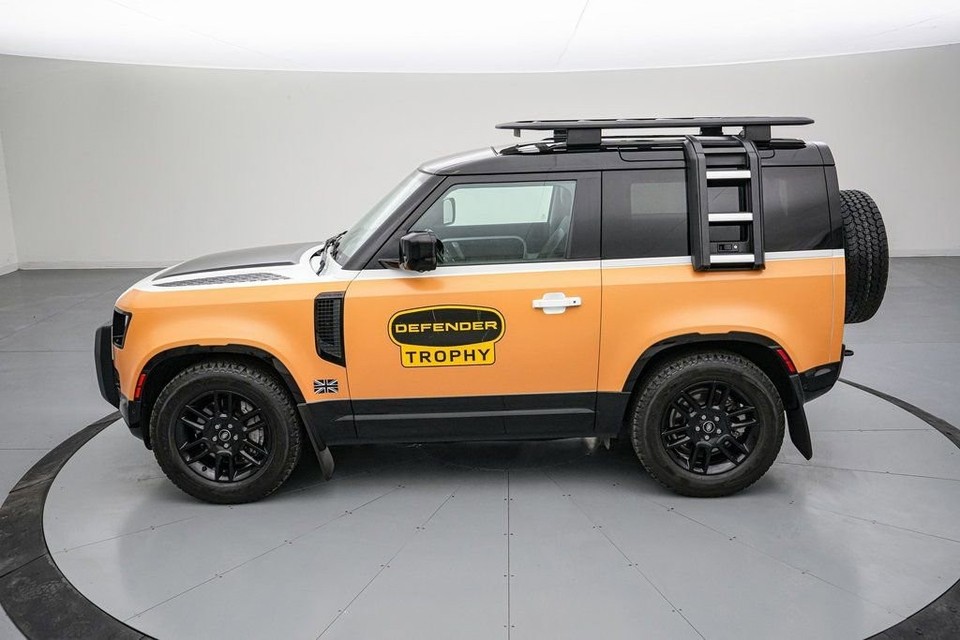 2023 Land Rover Defender 90 X-Dynamic SE Trophy Edition 1/220 | eBay