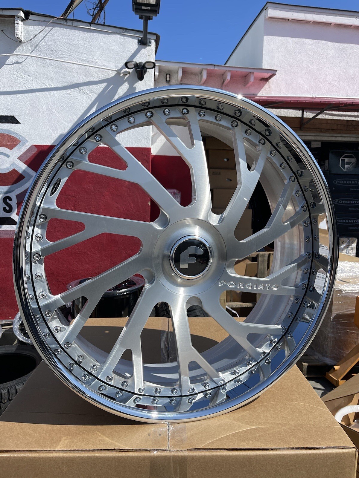 28x10 FORGIATO SINCRO XL FLOATING CAP 6x5.5 CADDY ESCALADE TAHOE CHEVY ...