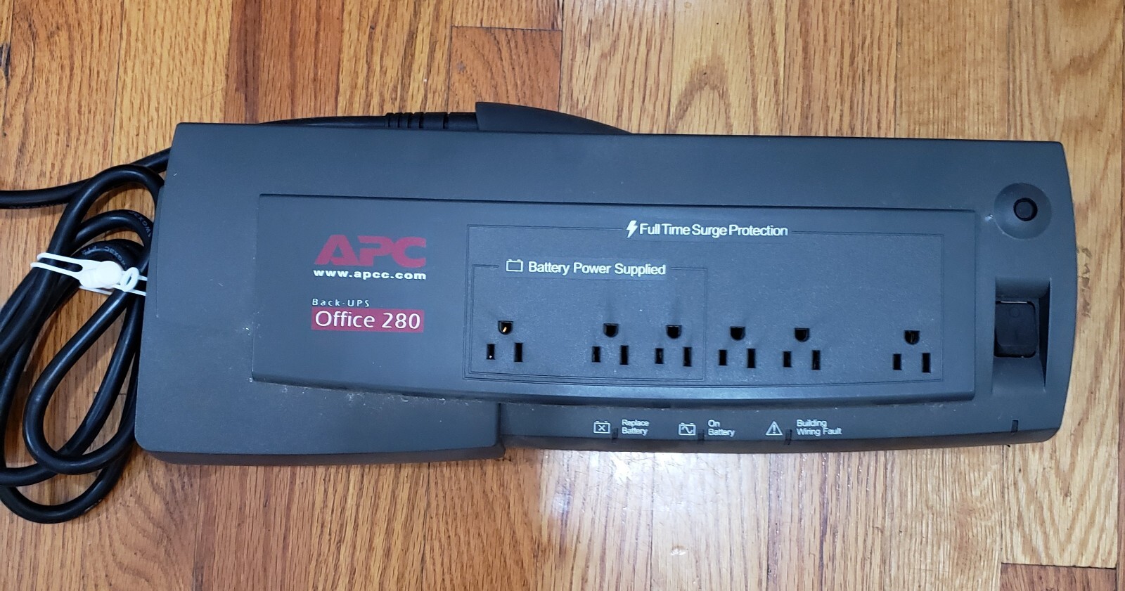 APC Office 280 6-Outlet Power Strip Power Backup - BF250 250 Back Up ...