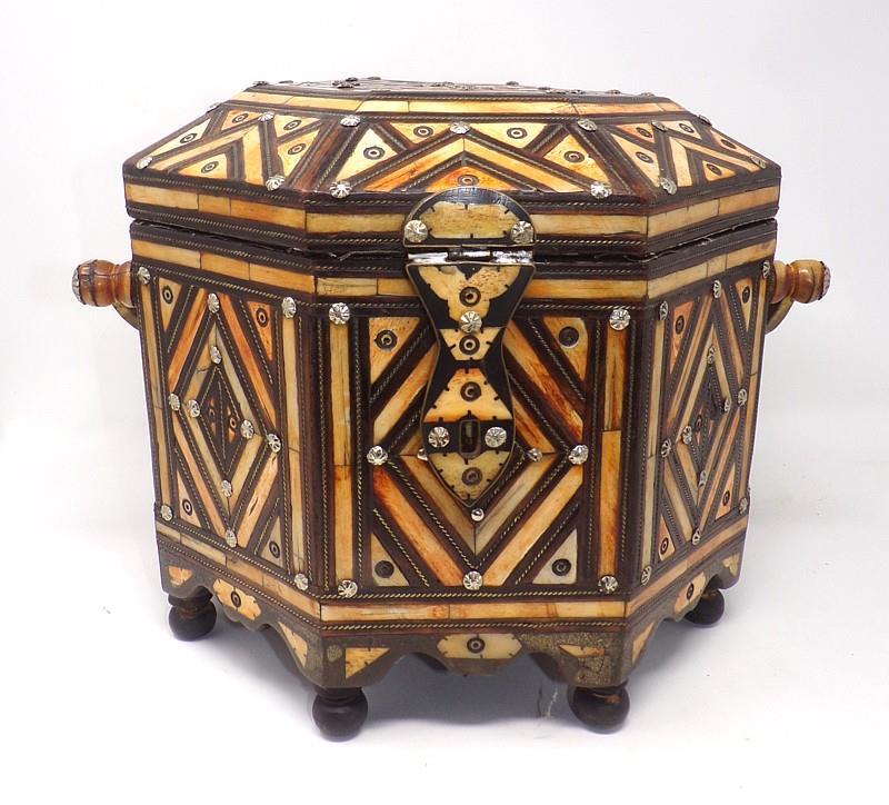 LARGE ANTIQUE MOROCCAN OCTAGONAL CASKET - CAMEL BONE & SILVER INLAY ...